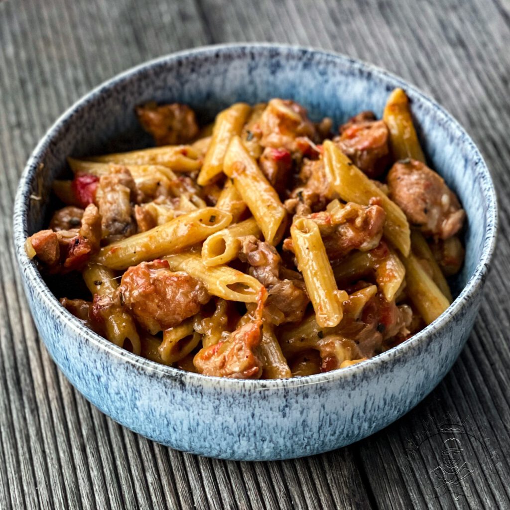 One Pot Penne mit Kachelfleisch - GG-Grillen